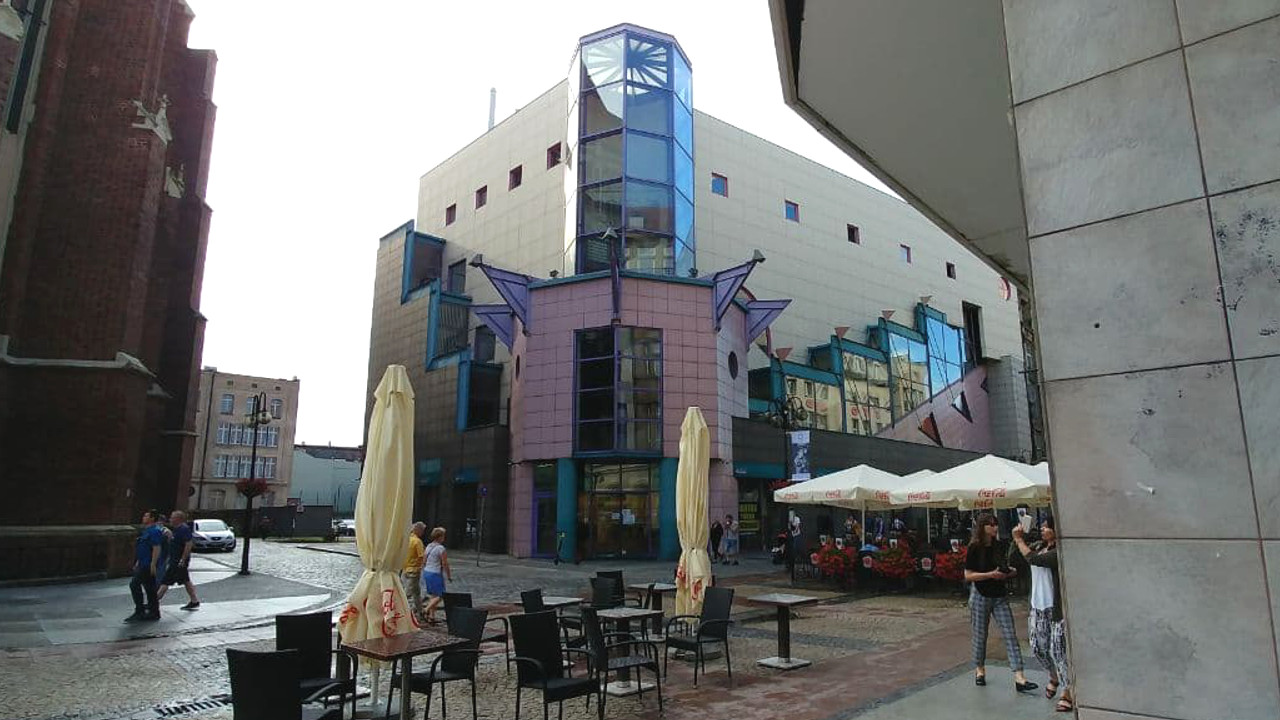 Zygmunt Solorz zburzy SolPol. Na dniach ruszy rozbiórka budynku ...